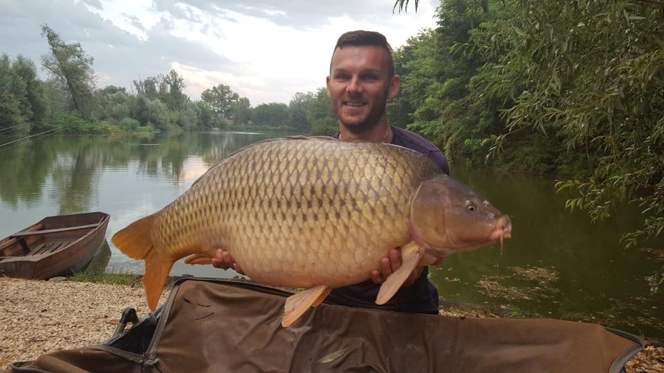 Carp Lake Zabar - tó , horgásztó , horgászvíz részletes adatai